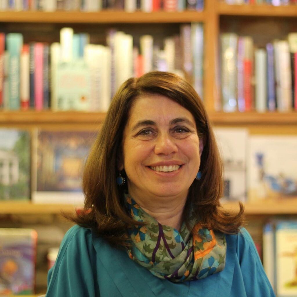 Çocuk edebiyatının ödüllü yazarlarından Gülsevin Kıral’dan yeni kitap ...